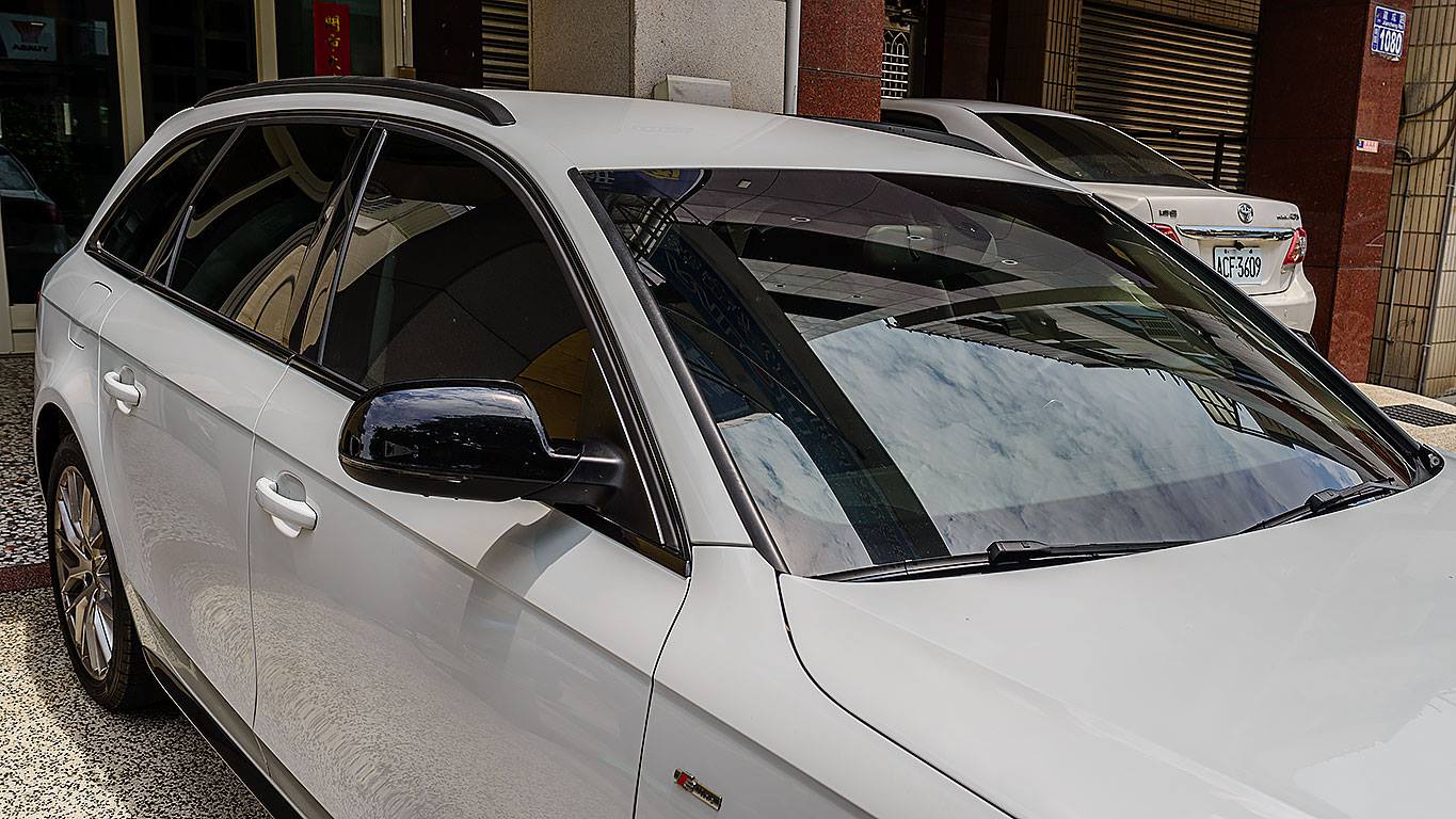 Audi A4 前擋玻璃 隔熱紙GreenWay G50 GreenWay G35 GreenWay G23 | 國際汽車玻璃